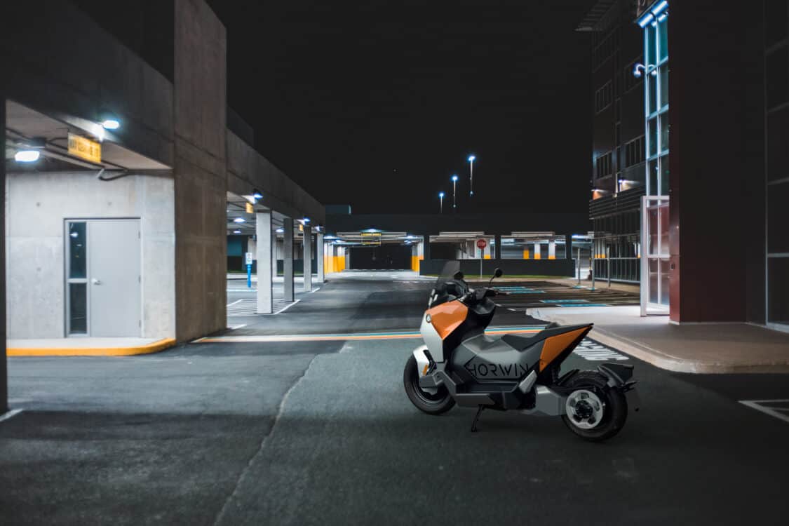 Horwin Senmenti: Electric Superbike, 2.8s 0-60mph! Electrify Expo Debut!