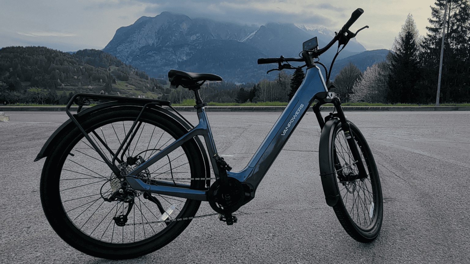 Vanpowers UrbanGlide E-Bike Sets Bar for Commuter Excellence