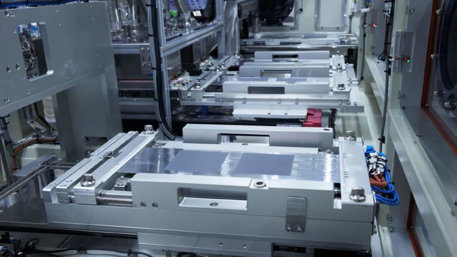 Solid-State EV Battery Technology: Range, Improved Safety, and Faster ...