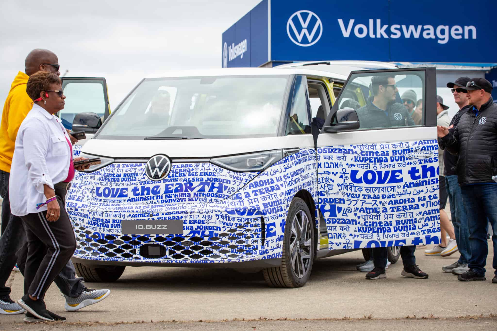 VW ID. Buzz Brings Back the Classic Bus With a New Long Wheelbase