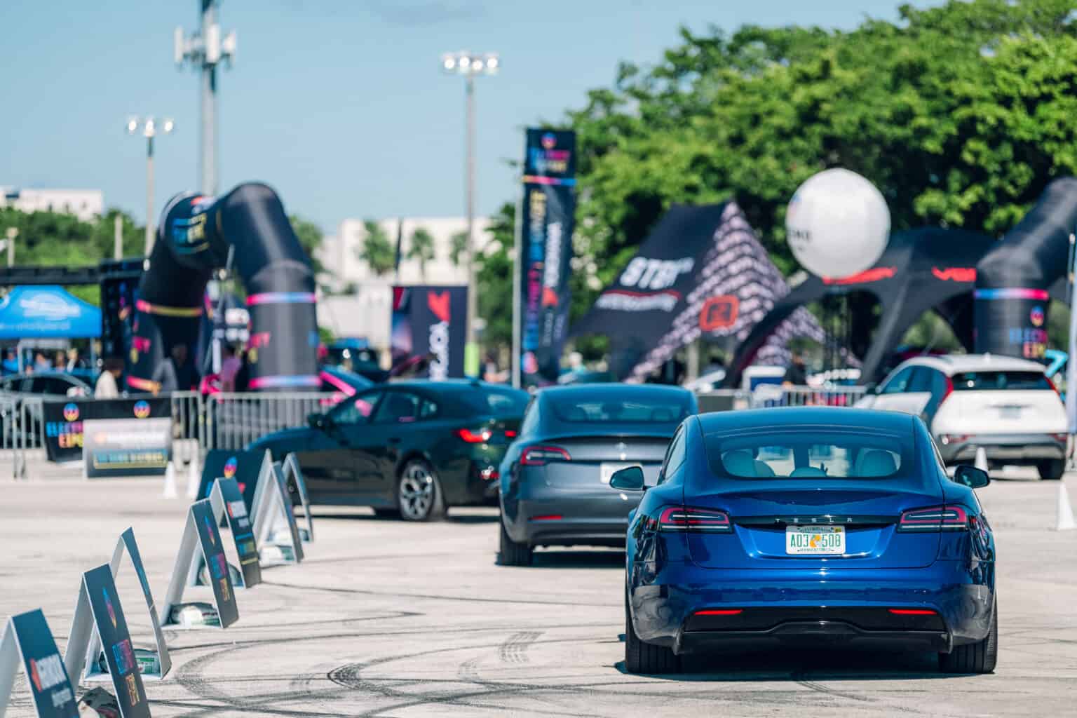 Tesla Model 3 Lease vs Finance: What’s Right for You?
