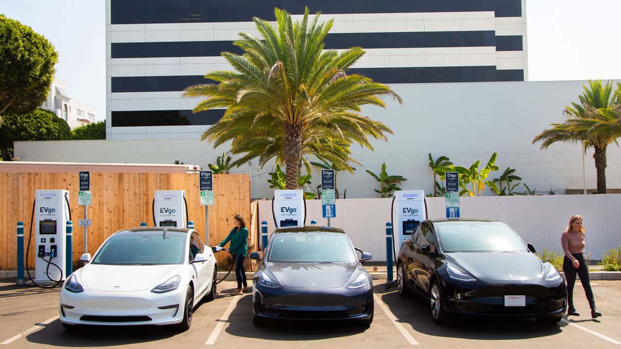 Overall US EV Adoption Begins to Challenge California