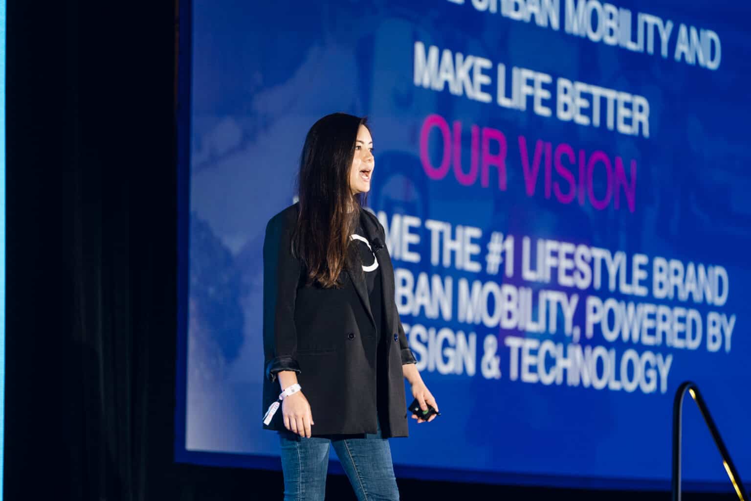 NIU Technologies Unveils the XQi3 Electric Motorcycle