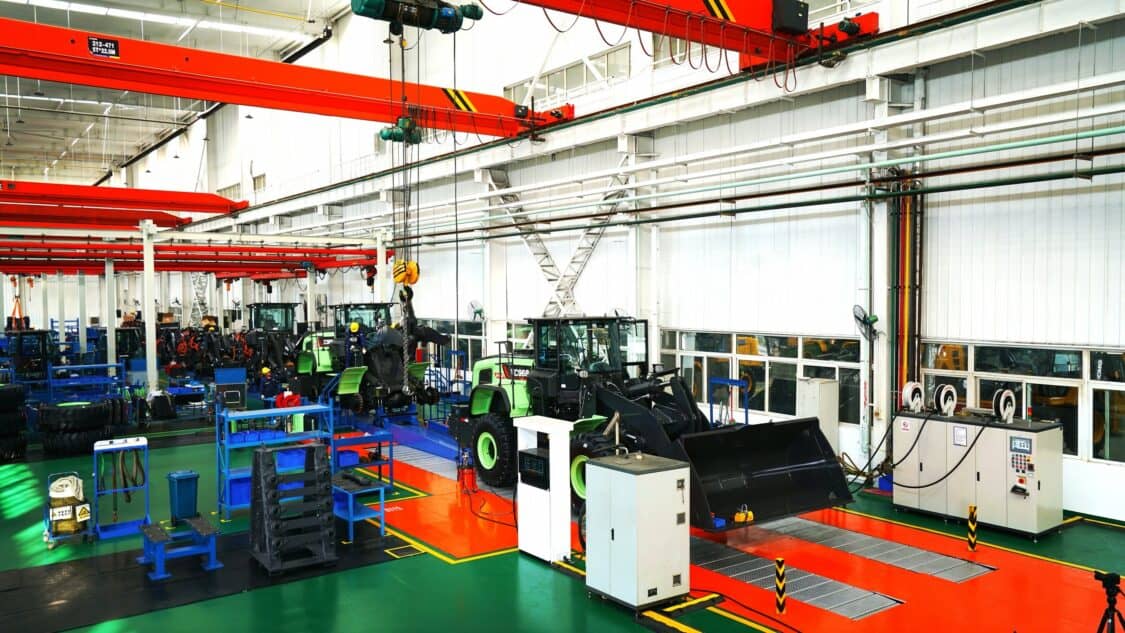XCMG Commissions New Energy Loader Production Line, Including Electric ...