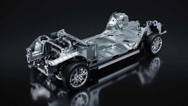 Stellantis Unveils STLA Large Platform for EVs with 500-mile Range