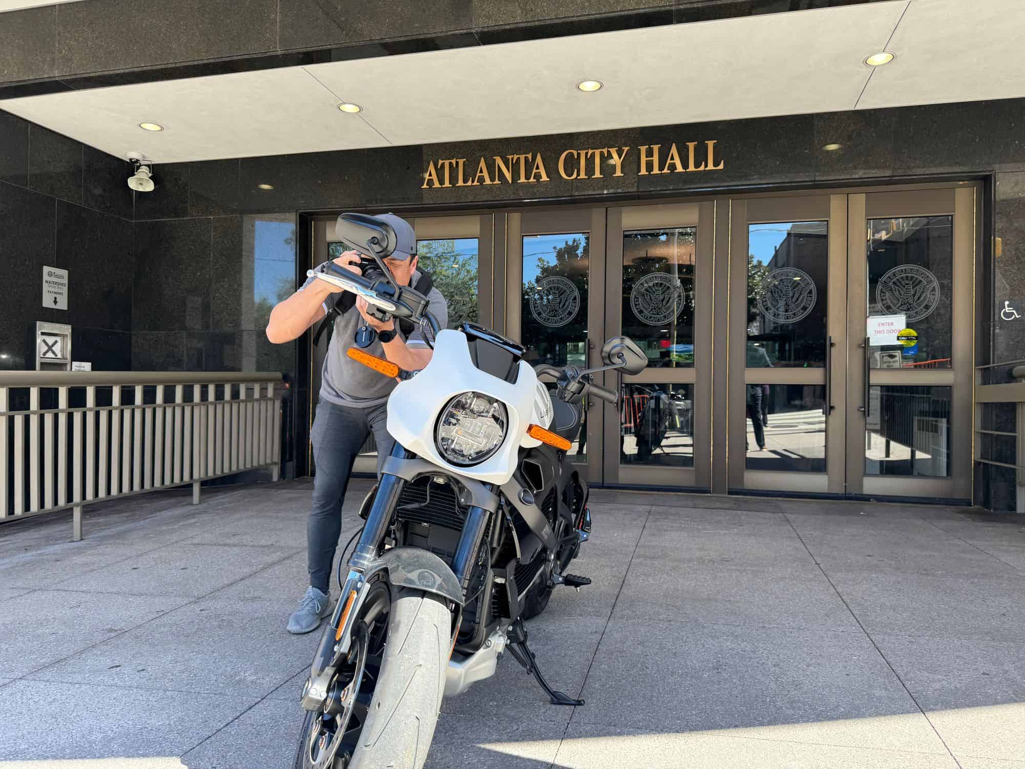 Ev Day At Atlanta City Hall Mayor Andre Dickens Living By Example
