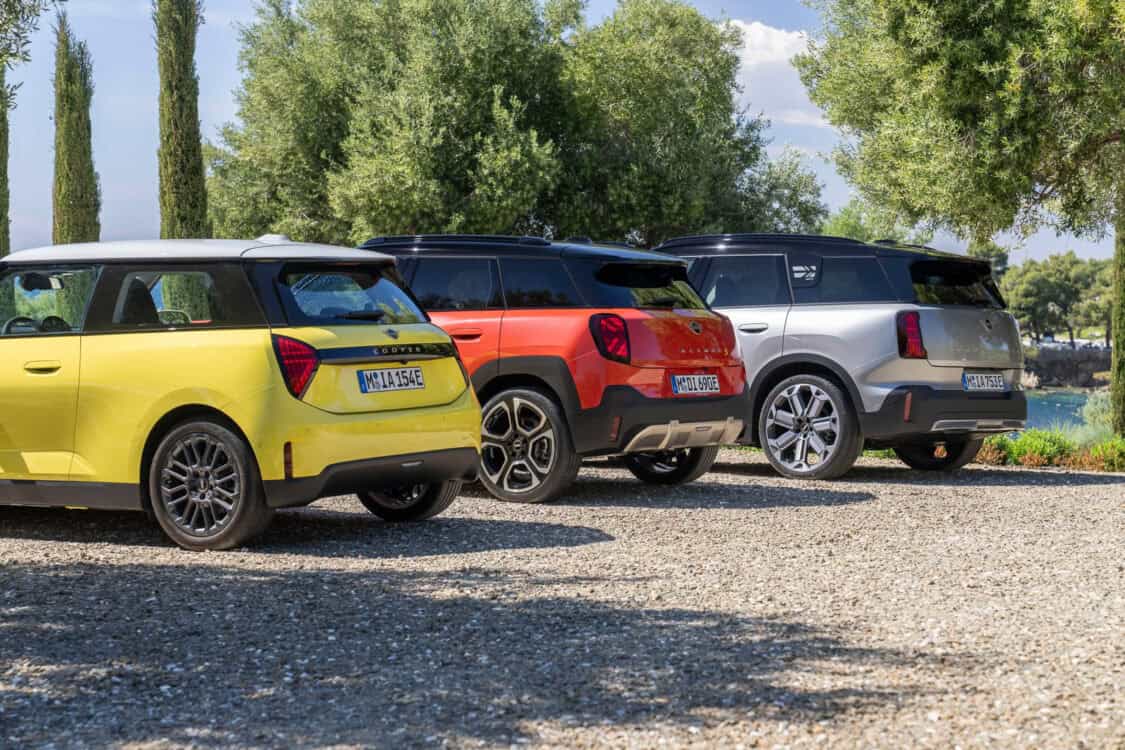 The MINI Cooper Aceman Cleverly Uses Space in a Compact Electric Crossover