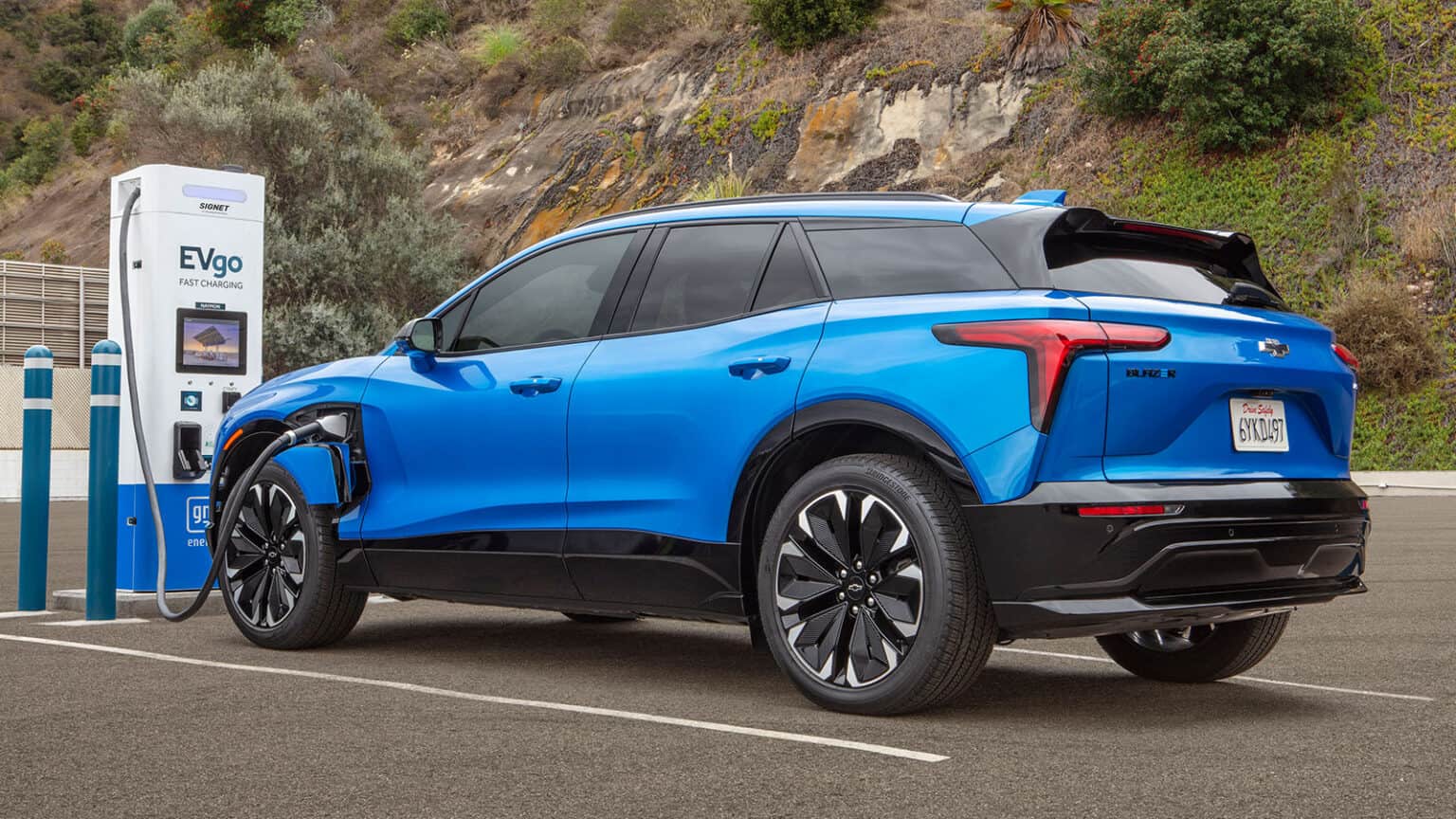 CATL and GM May Partner to Open LFP Battery Factory in North America