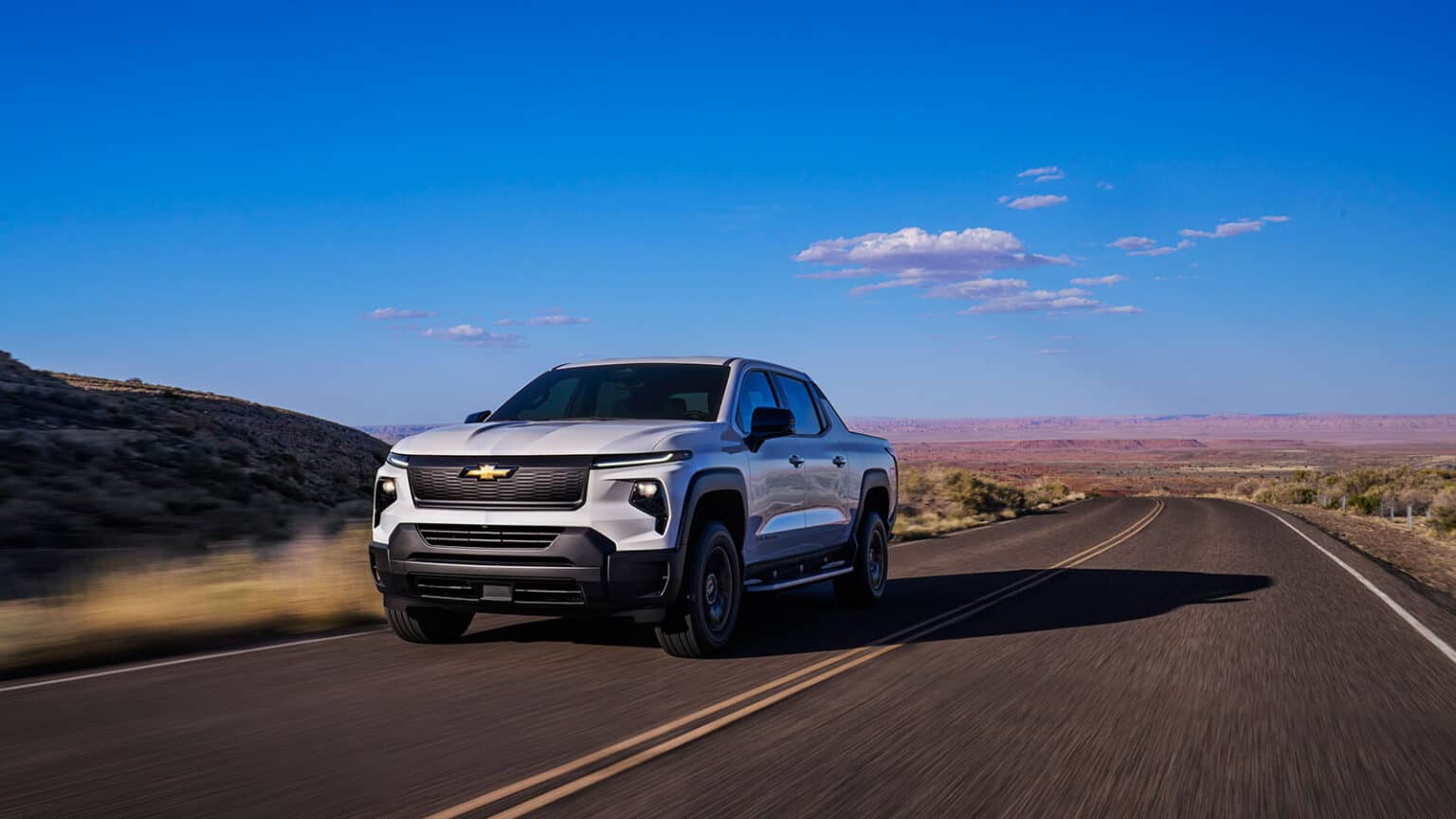 GM Bringing Back Plug-In Hybrids With SUVs and Pickups as Possibilities