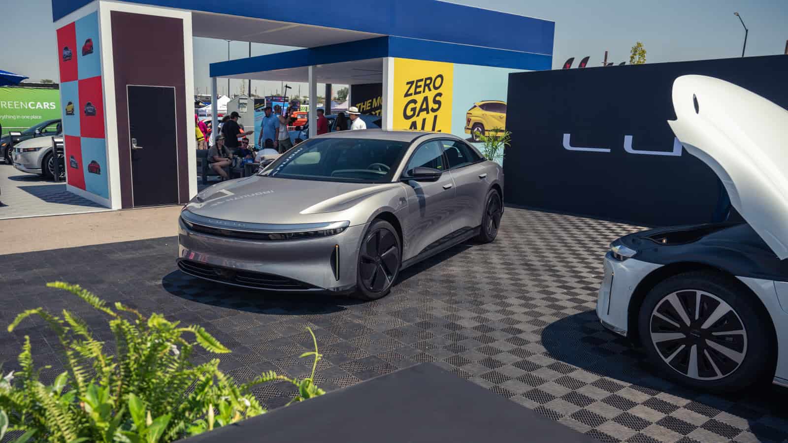 Say Goodbye to Alexa: Lucid Air’s Latest Update Changes Everything!
