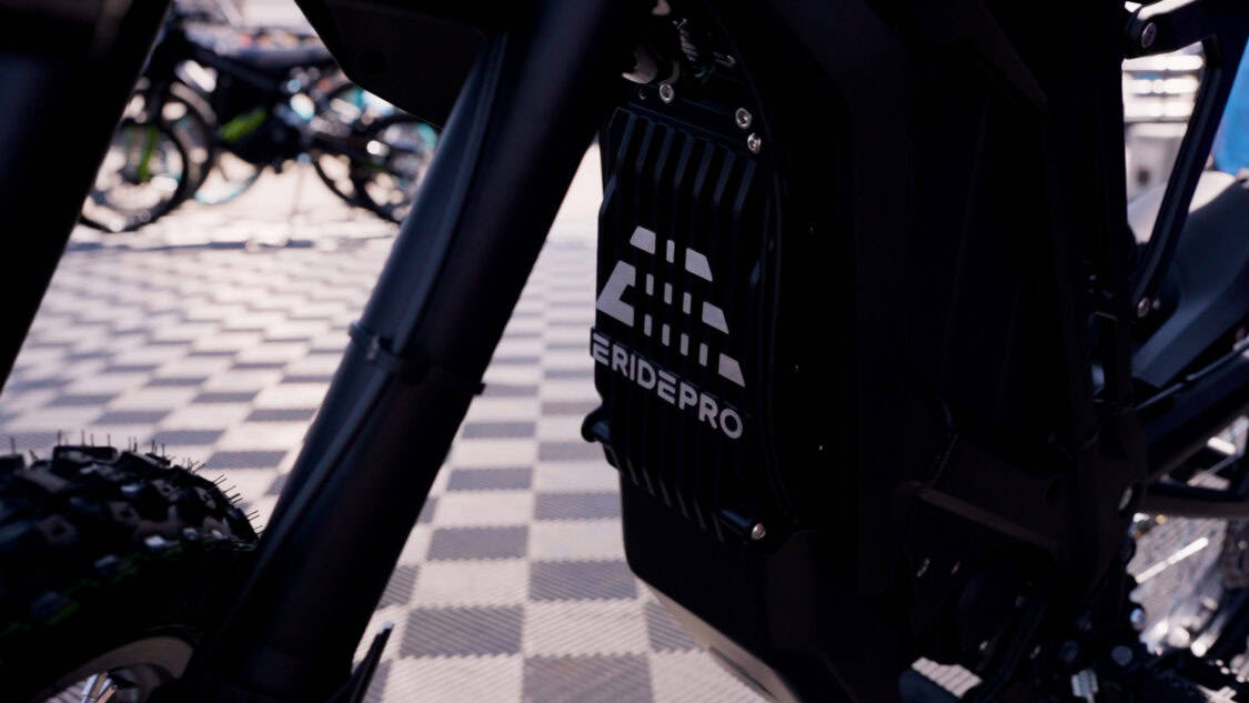 Rawrr Mantis X vs. E Ride Pro SS: Choosing the Perfect Electric Dirt Bike